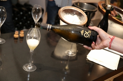 How to serve Sparkling Wine, Useful info. How to serve Sparkling Wine